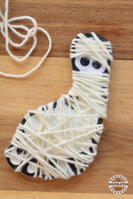 18 Fun and easy Halloween crafts for kids - Moms Can Create